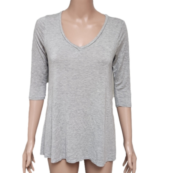 Vision Usa | Tops | Vision Usa Womans Vineck Tshirt Codeg50 | Poshmark